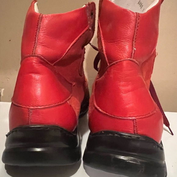 Mauri | Shoes | Mauri Men Red Horn Back Gator Sneakers | Poshmark
